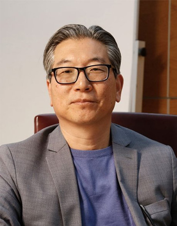 Manyul Im | Rhode Island College